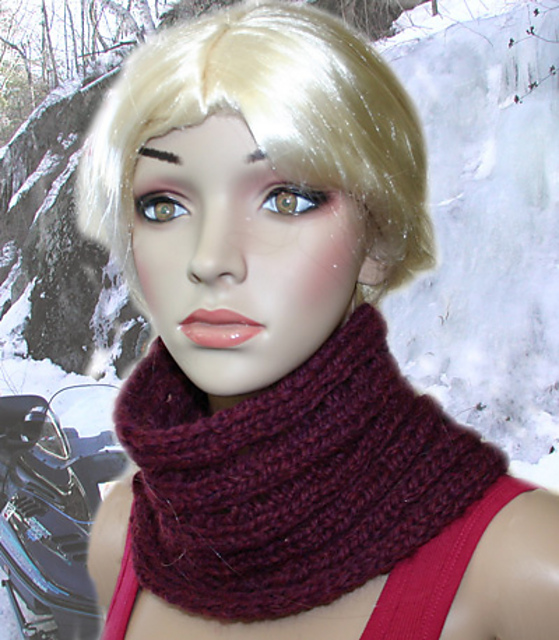 Ravelry: Baby Alpaca Grande Neck Cowl pattern by Ivy Brambles