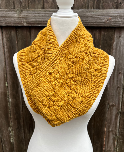 Ravelry: Hearthside Harmony Cowl pattern by Jessica Ays