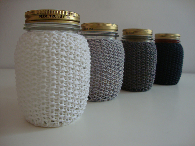 Ravelry: Mason Jar Cozies pattern by Jessica Angus