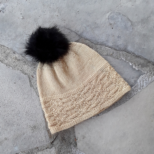 Ravelry: Vikkel Braid Hat pattern by Jennifer Knight