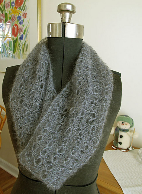 Ravelry: Immigrant Mist Cowl pattern by Sue Flanders and Janine Kosel
