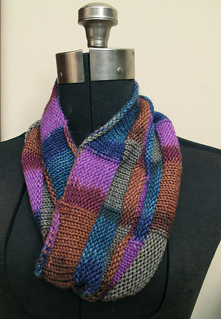 Ravelry: 7806 Prismatic Cowls pattern by Laura Bryant