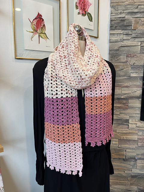 Ravelry: Rose Petals pattern by Nancy DeVries