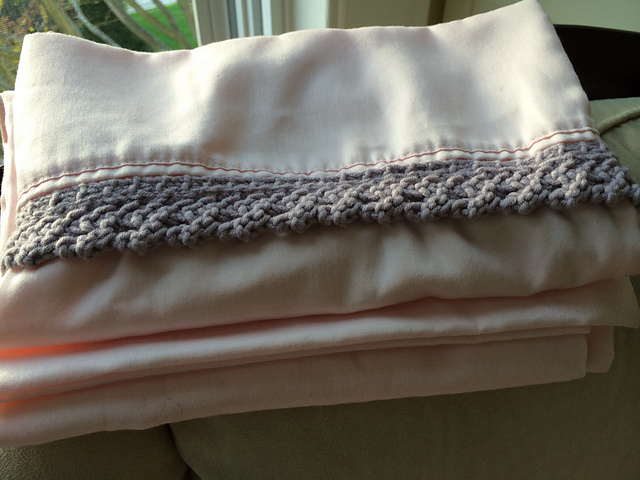 Ravelry: Lace Pillow Edging pattern by Debbie Bliss