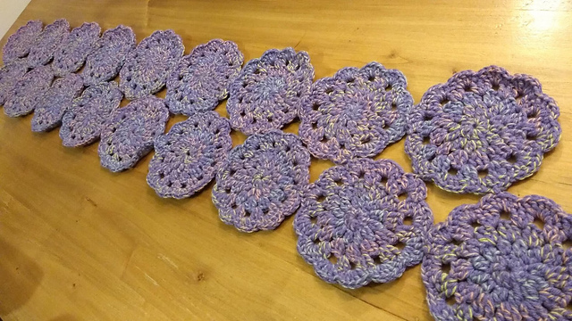 Ravelry: joecita's Pretty doily table runner