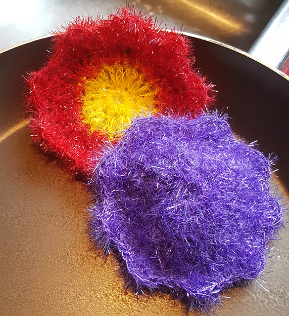 Ravelry: Flower Pot Scrubber pattern by Melissa A Johnson
