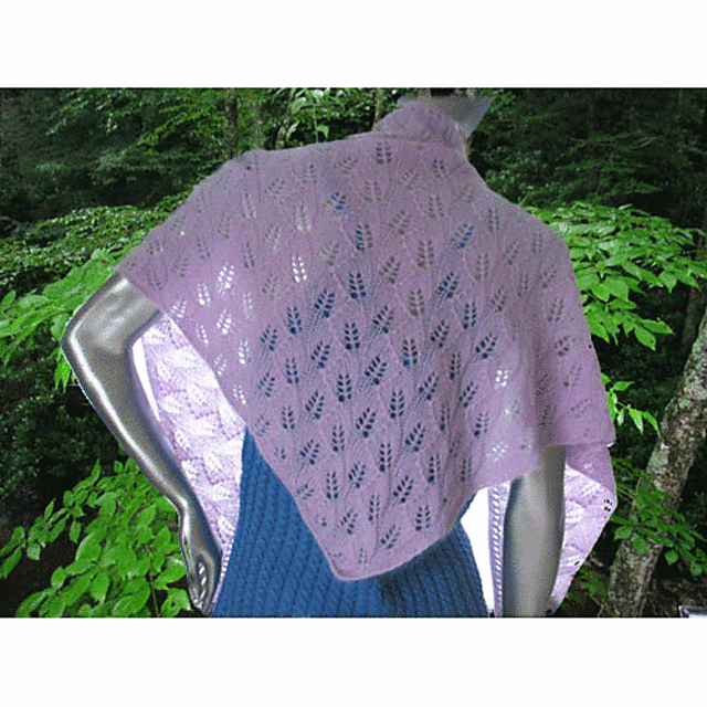 Ravelry: Twin Leaf Shawl pattern by Lijuan Jing