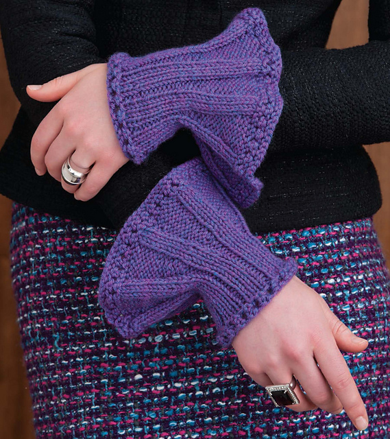 Ravelry: Eyelet Gauntlets pattern by Rachel Maurer