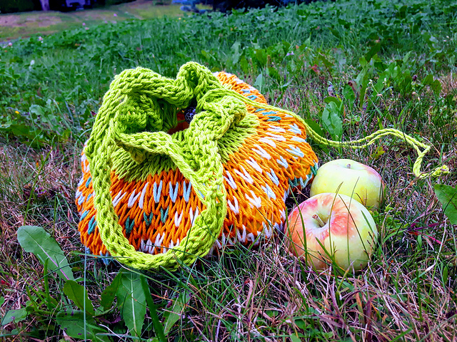 Ravelry: Orchard Bag - Sac à pommes pattern by Josee Savage