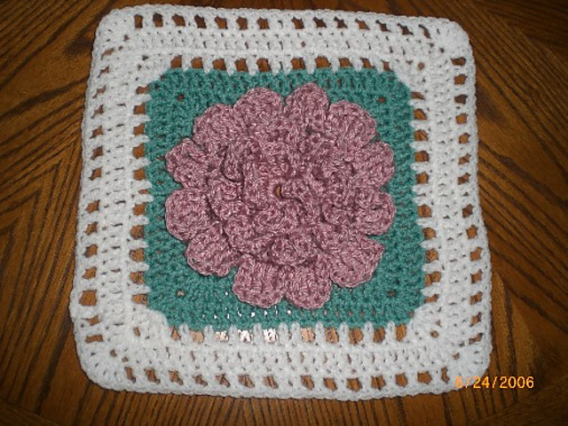 Ravelry: 12" Flower Square pattern by Donna Melton