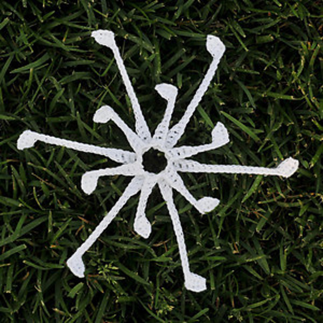 Ravelry: Six Golf Clubs for Dad Snowflake pattern by Deborah Atkinson
