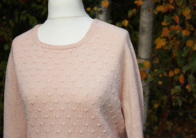 Ravelry: Mollie pattern by Julie Partie