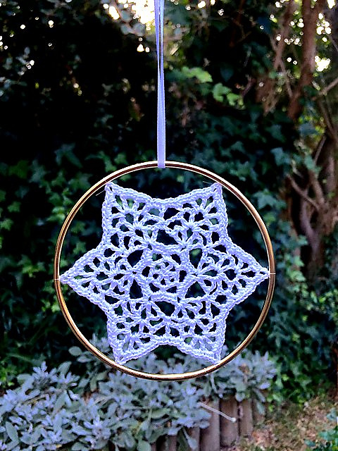 Ravelry: Lacy Snowflake pattern by Andee Graves