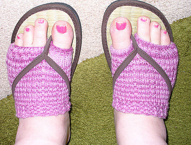 Ravelry: Arizona Flip Flop Socks pattern by Catherine J. Hall