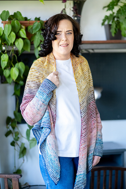 Ravelry: Luna Shrug pattern by Julme Conradie