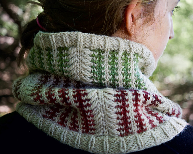 Ravelry: Junction Cowl pattern by Junction Fiber Mill Design Team