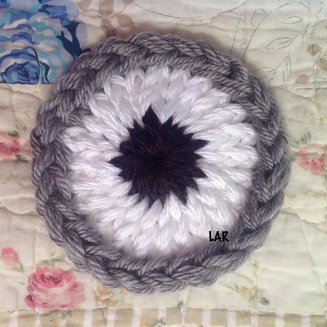 Ravelry: Loom Knit Eye - 2 sizes pattern by Laura Rickman