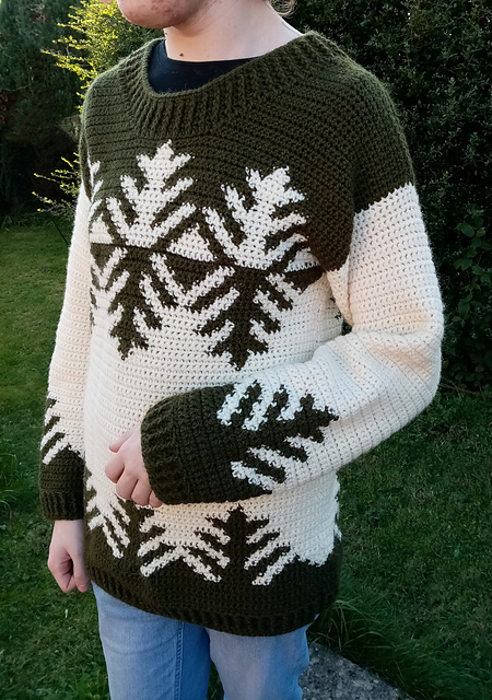 Ravelry: Forest Sweater pattern by Simone Francis