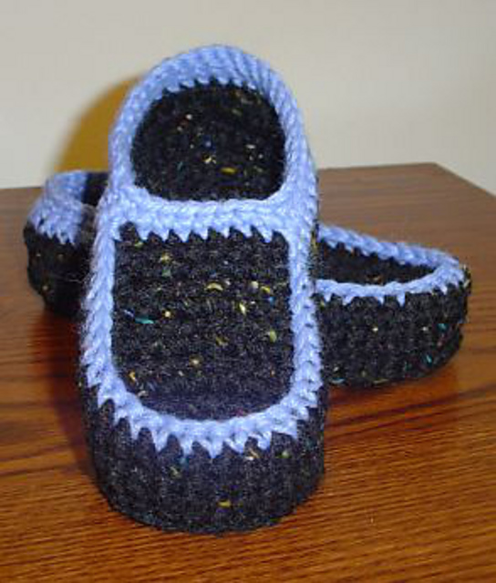 Ravelry: Child's Loafers pattern by AuntB