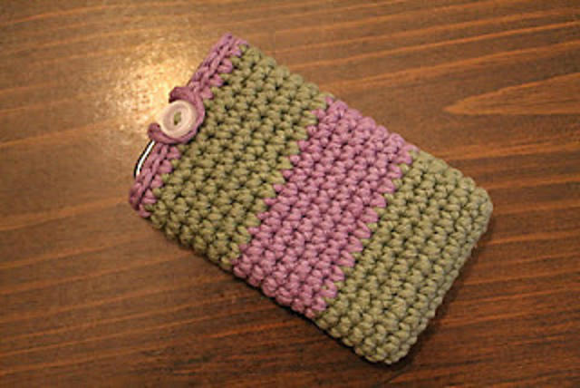 Ravelry: iPod Touch case pattern by Kristin Hankins