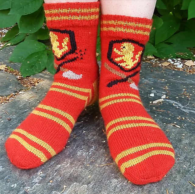 Ravelry: Gryffindor Socks pattern by Jutta Mariia