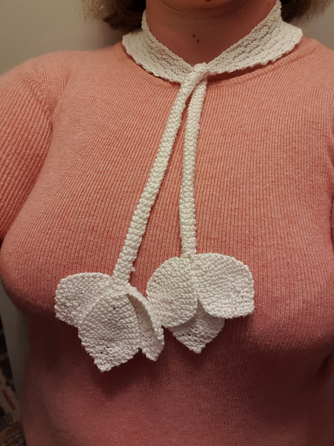 Ravelry: The Leaves Set collar pattern by Miss Mary Tallis