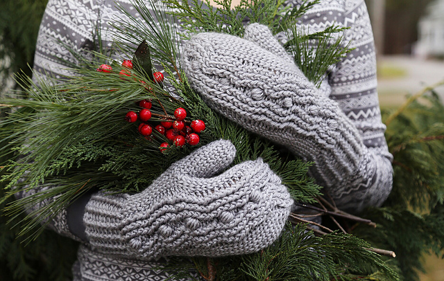 Ravelry: Madison honeycomb mittens pattern by Karapooz Crochet
