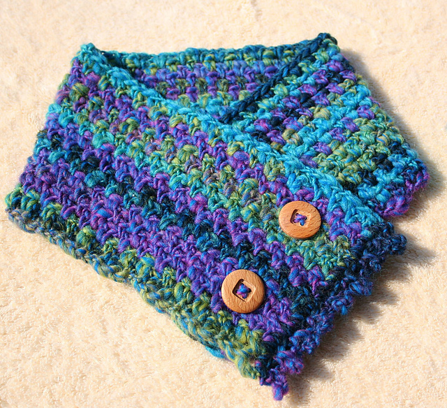 Ravelry: Could it Be Any Easier? Neck Cozy pattern by karendeane