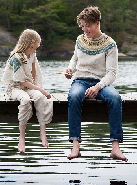 Ravelry: Capri Triangular Shawl pattern by Anna-Lisa Mannheimer Lunn