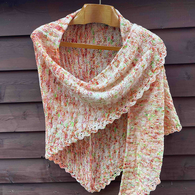 Ravelry: Flittiglises Årssjal 2026 pattern by Karin Hørkilde