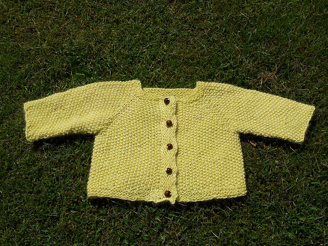 Ravelry: Yellow moss stitch cardigan pattern by Karina Sivertsen