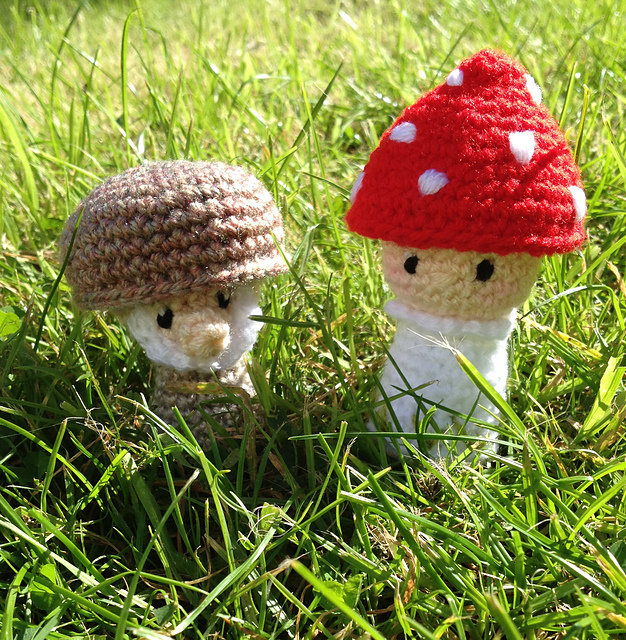 Ravelry: Mushroom Gnome & Toadstool Pixie pattern by Jelly Designs