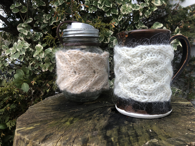 Ravelry: Cabled Mug Cozy pattern by Kate Motz