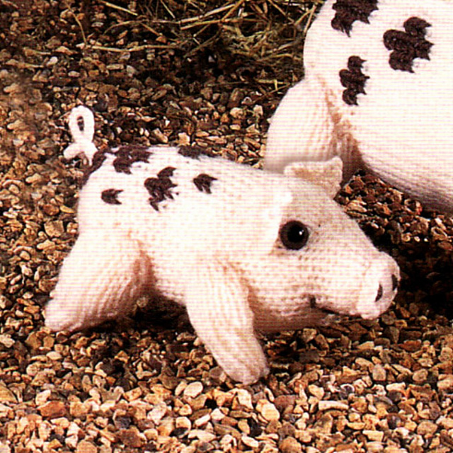 Ravelry: Piglet pattern by Kath Dalmeny