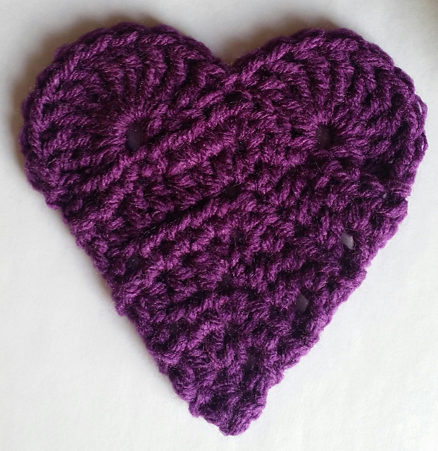 Ravelry: Hearty Heart Applique pattern by Hooked on Stitches