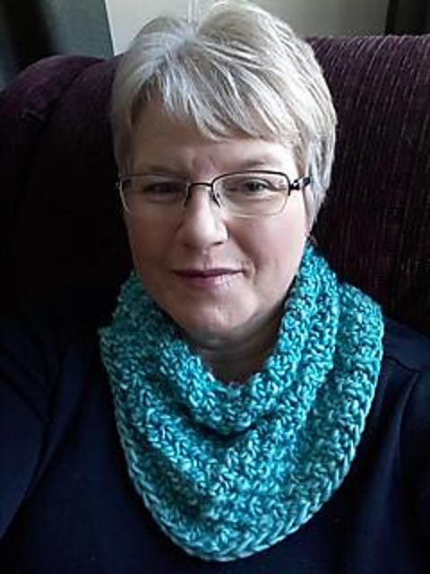Ravelry: Quick Super Bulky Cowl pattern by Susan Crowell