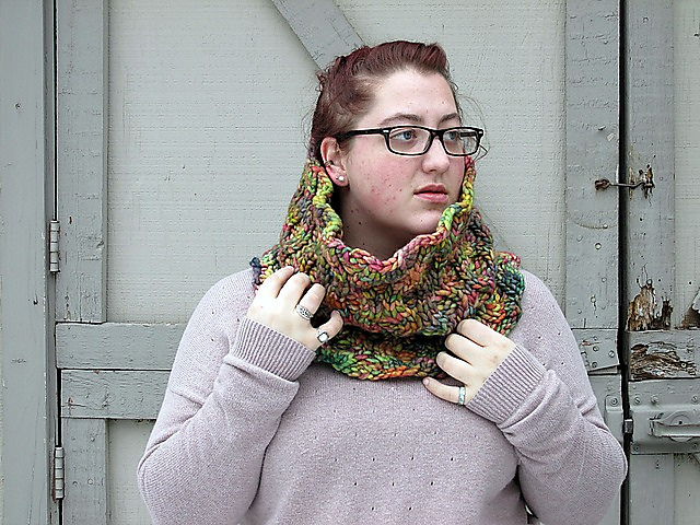 Ravelry: Roco Loop pattern by Kat Riddell