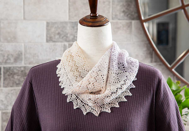 Ravelry: Pearl Lace Cowl pattern by Inna Voltchkova