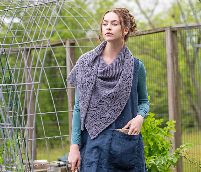Ravelry: Gelso Shawl pattern by Mirva Scivola