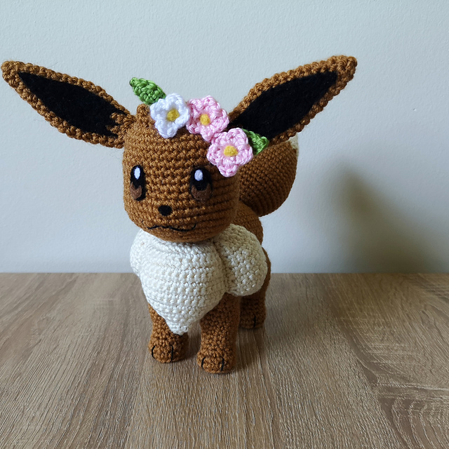 Ravelry: Pokemon Eevee pattern by Kayla Shea.