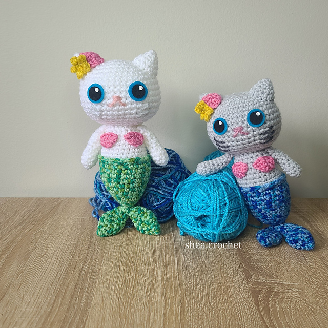 Ravelry: Mermaid Cat pattern by Kayla Shea.