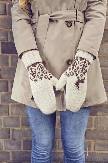 Ravelry: Unhitched Mittens pattern by Anni Howard