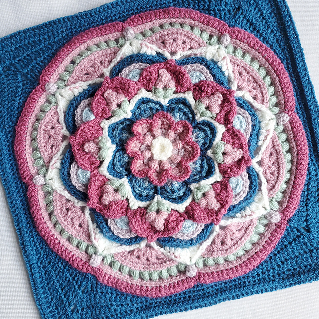Ravelry: Maxine Square pattern by Kayla Wagner