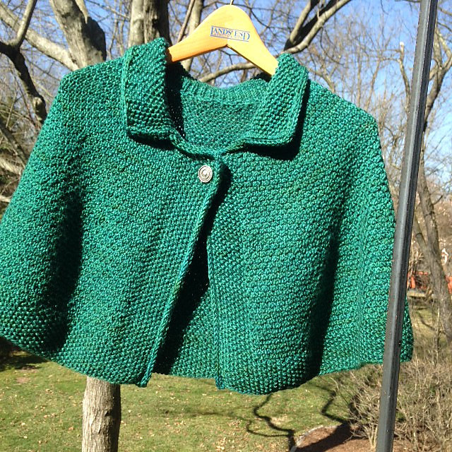 Ravelry: Pewter Pair - Capelet pattern by Heather Lodinsky