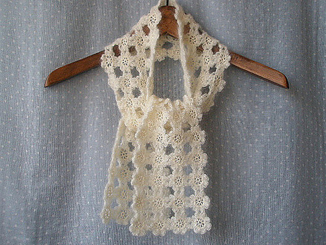 Ravelry: IS-2092 Petit mohair muffler pattern by Hobbyra Hobbyre