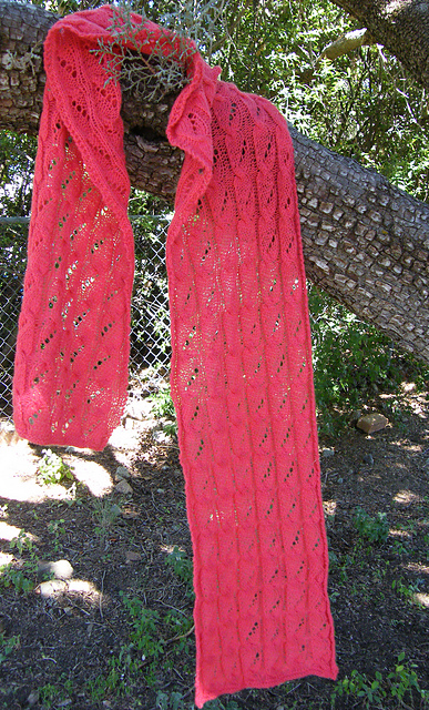 Ravelry: Pinot Scarf pattern by Kristin Hansen