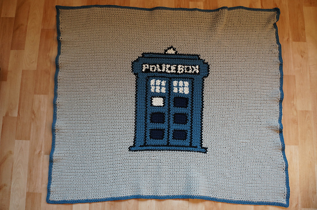 Ravelry: Doctor Who TARDIS-blanket pattern by kejsarinna Astrid