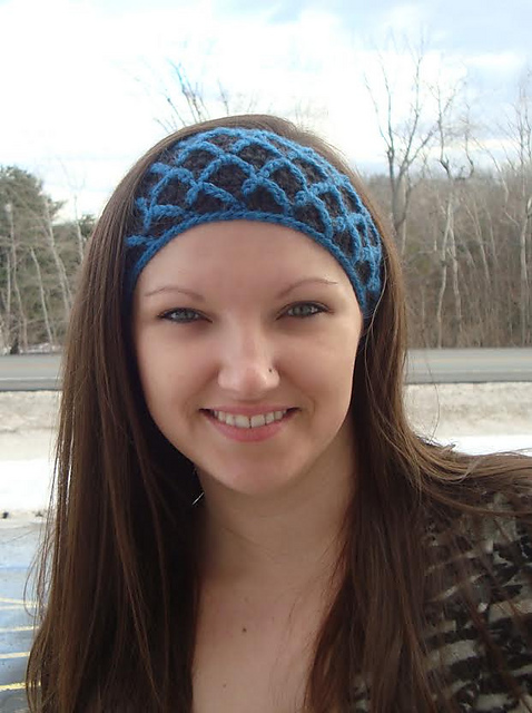 Ravelry: The Sweetheart Earwarmer pattern by Sick 'Lil Monkeys