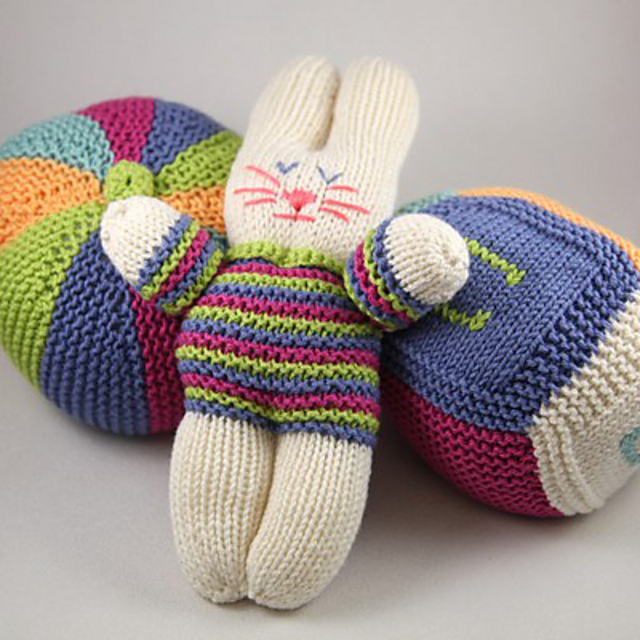 Ravelry: Huggable Toys pattern by Valley Yarns