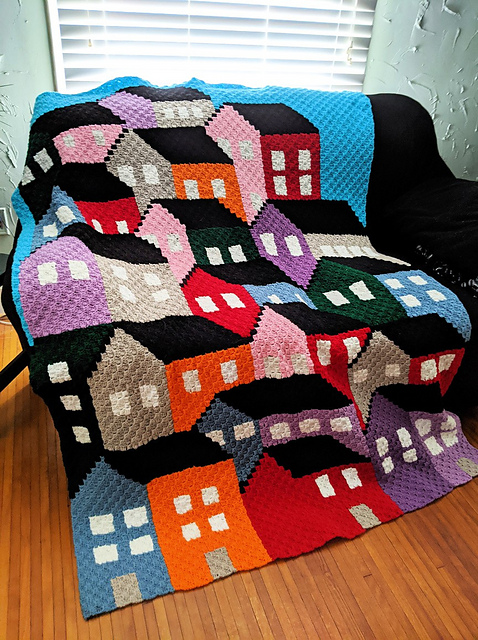 Ravelry: Crowded House pattern by kimdesign